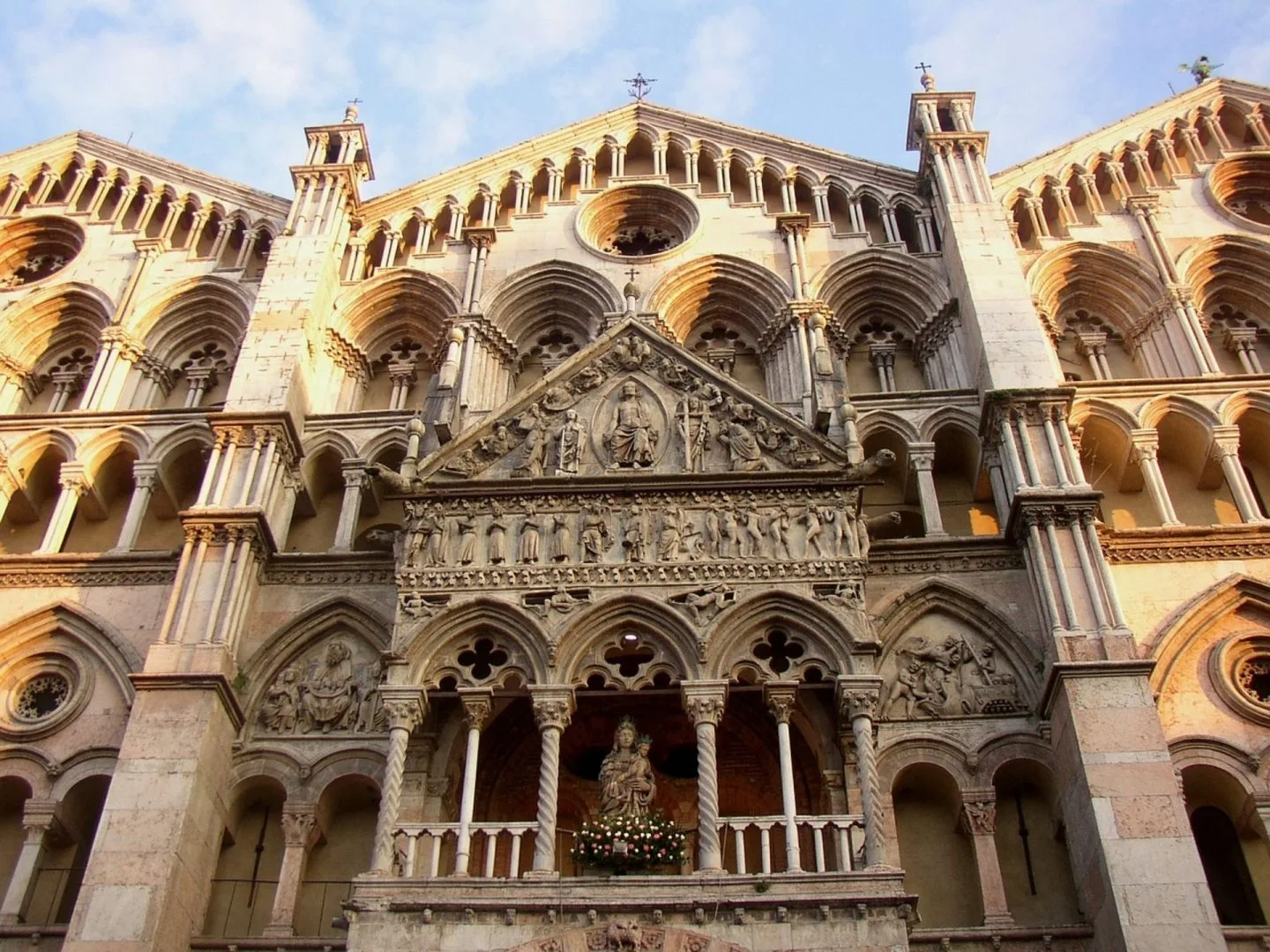 Noble Ferrara Family Ferrara Wikipedia